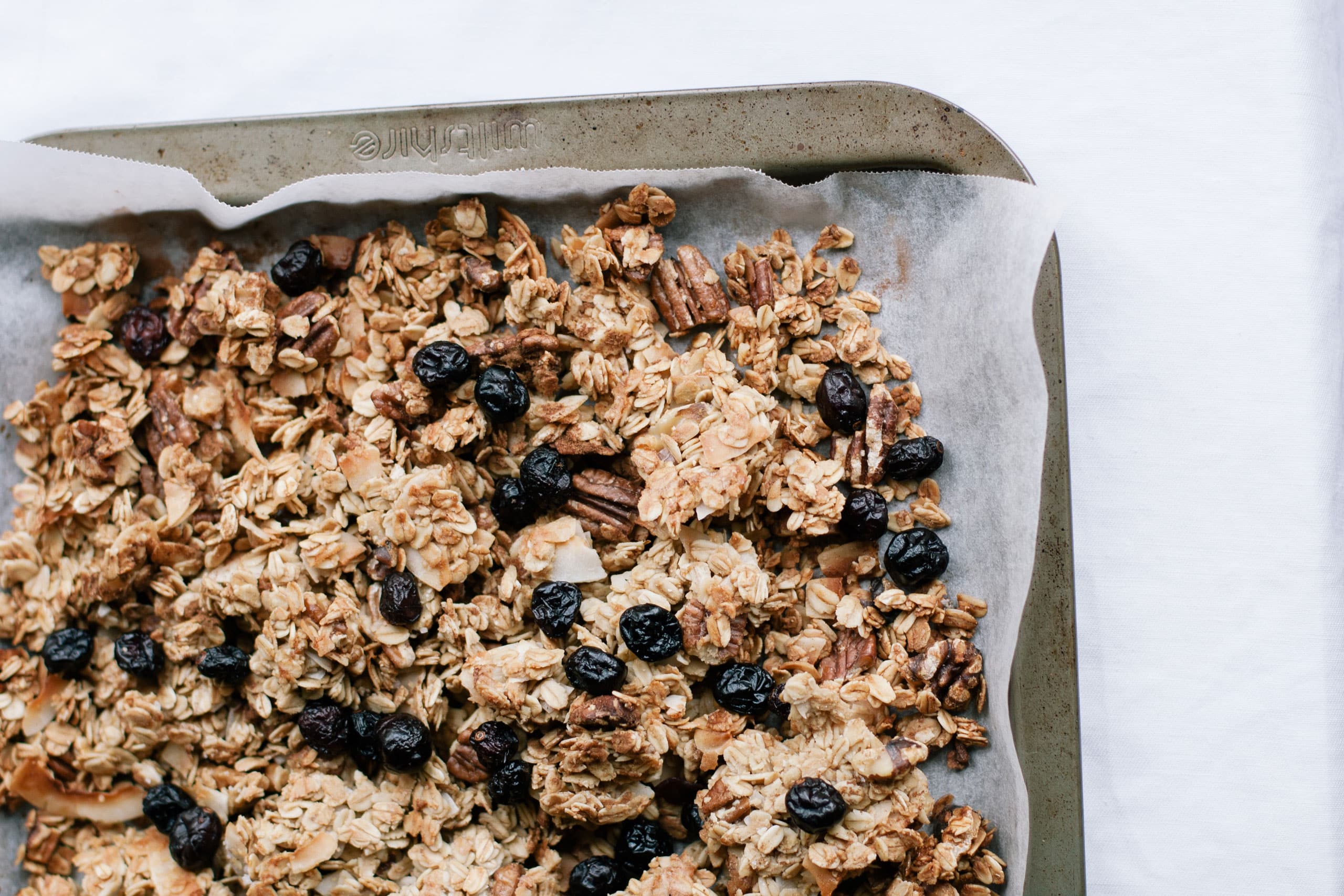 The Sunday Obsession: Maple Granola. - Crisp